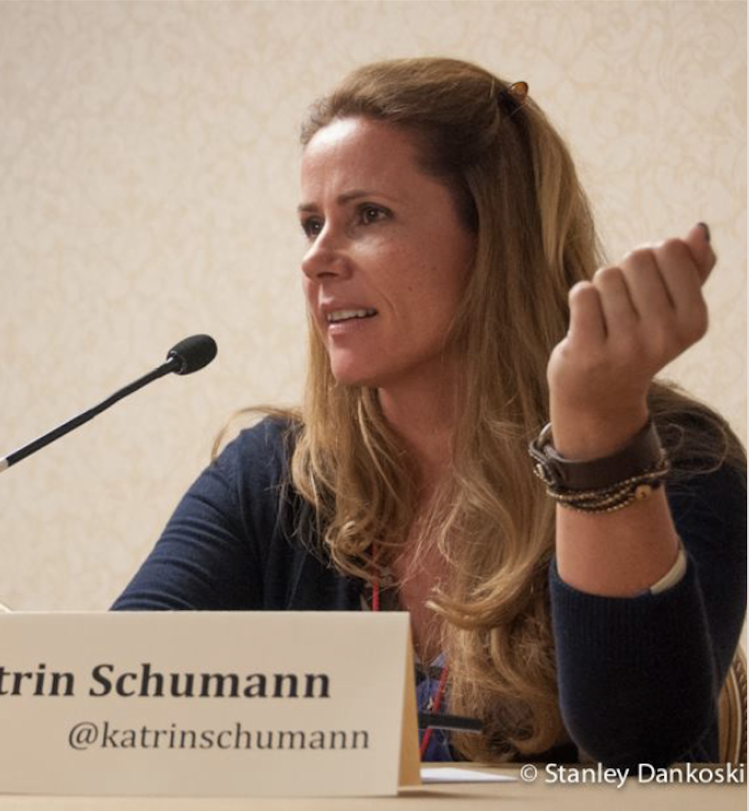 Book Clubs - Katrin Schumann